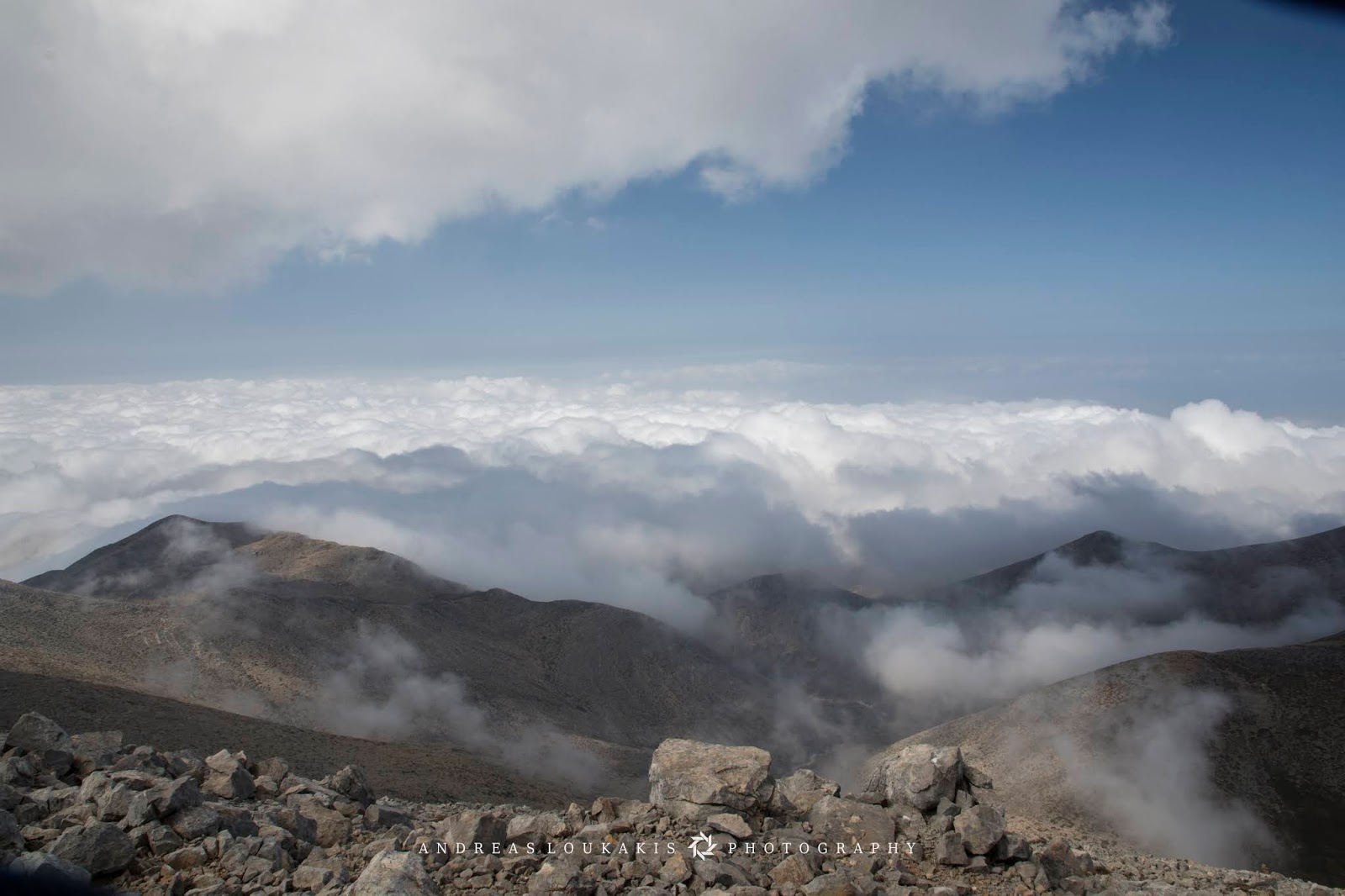 EXPLORE MOUNTAINS: ΔΙΑΣΧΙΣΗ ΛΕΥΚΩΝ ΟΡΕΩΝ (ΑΜΜΟΥΤΣΕΡΑ-ΞΥΛΟΣΚΑΛΟ)