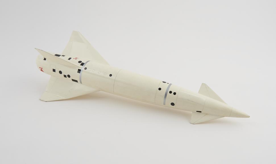 SI VIS PACEM, PARA BELLUM: Il missile Blue Steel era un'arma aria ...