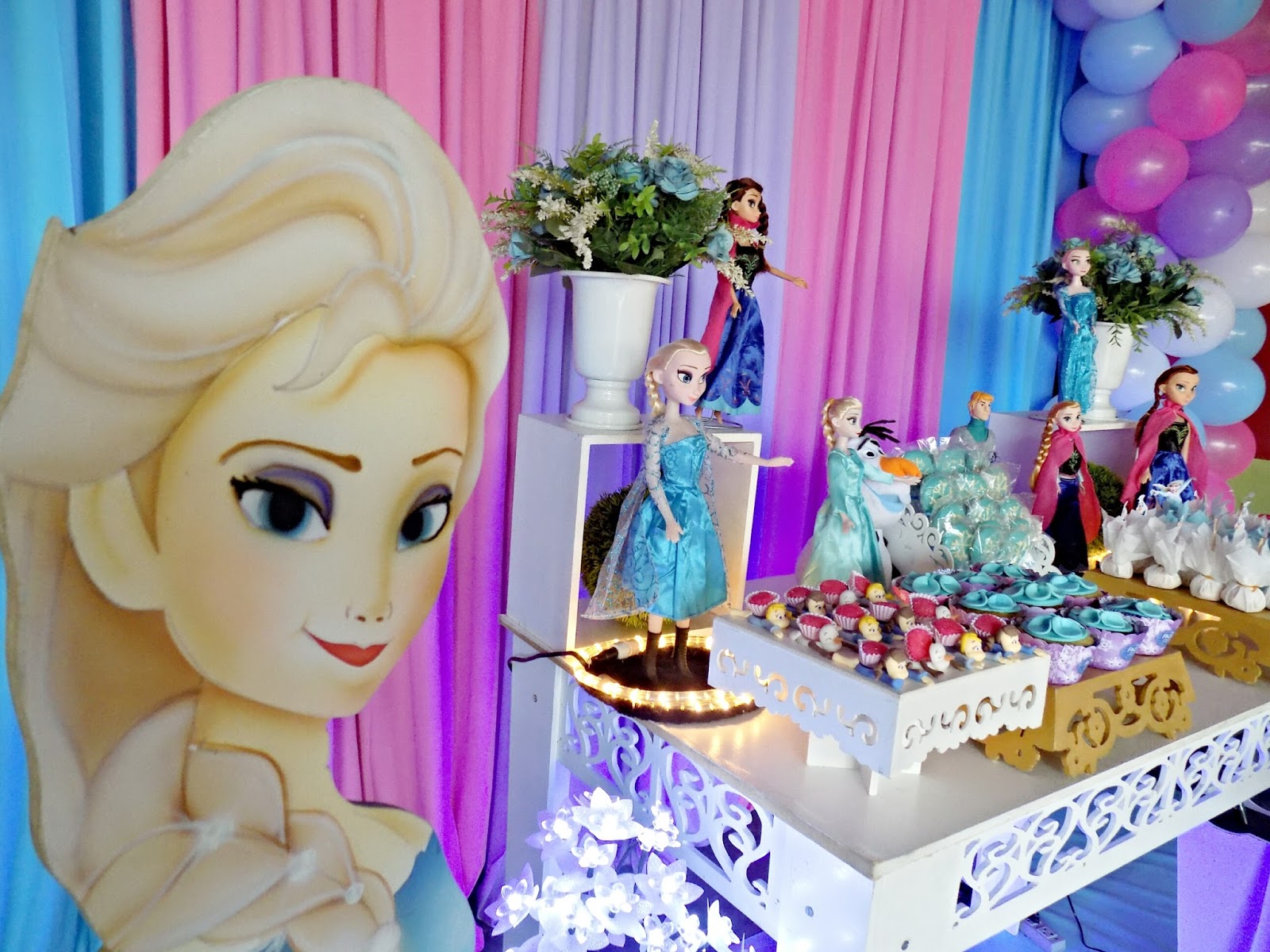 Colore Colorê: Frozen pocket azul, rosa e lilás