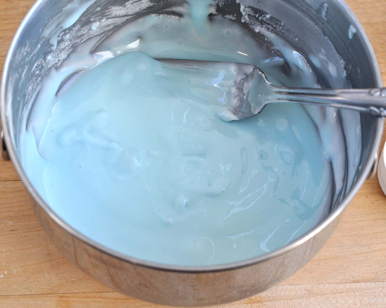 Beki Cook's Cake Blog: Testing Egg-Free Hard-Drying Cookie Icing