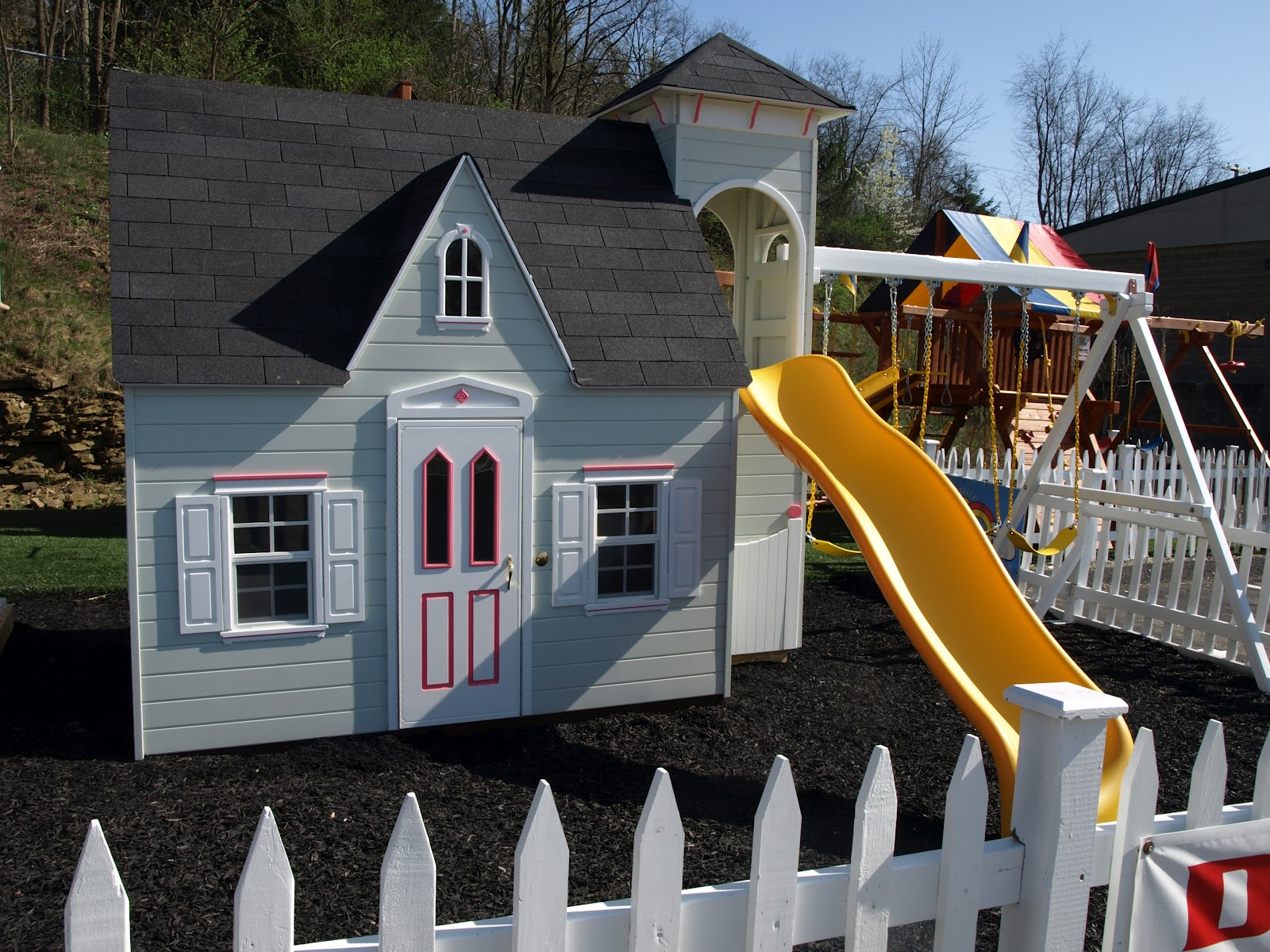 March 2012 ~ Lilliput Play Homes Custom Children's Playhouses Blog