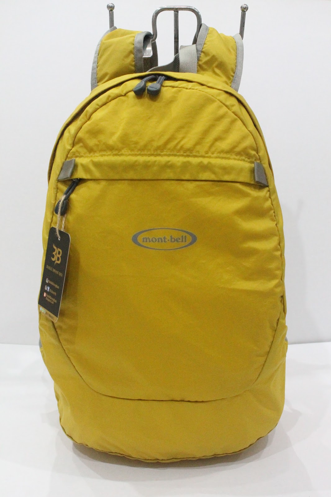 BUNDLEBARANGBAEK: Original MONTBELL Backpack.