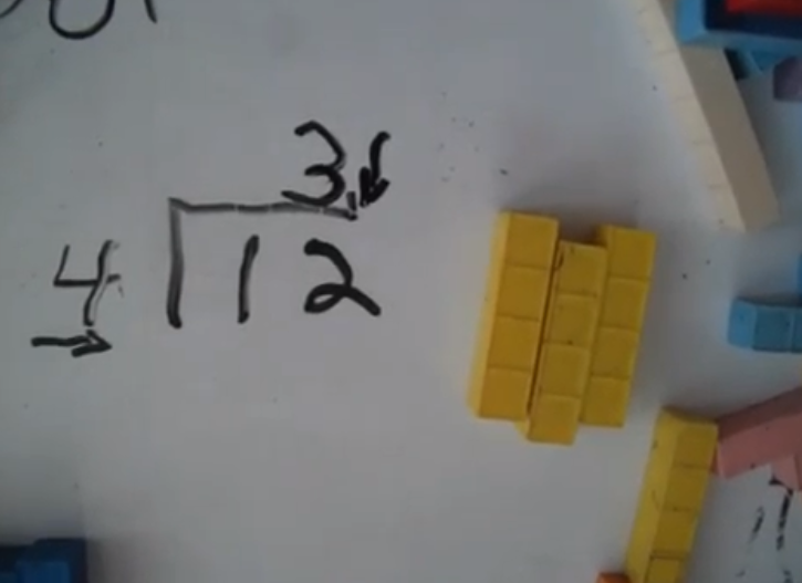 Crewton Ramone's Blog of Math: Long Division With Base Ten Blocks