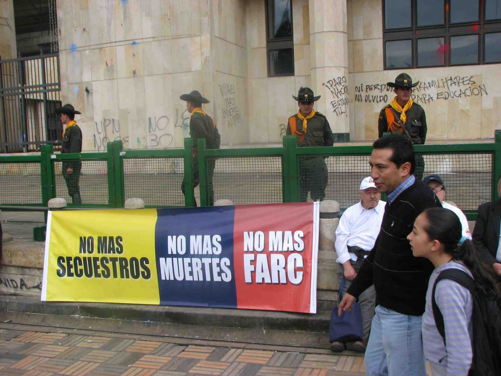Mike's Bogota Blog: No More FARC!