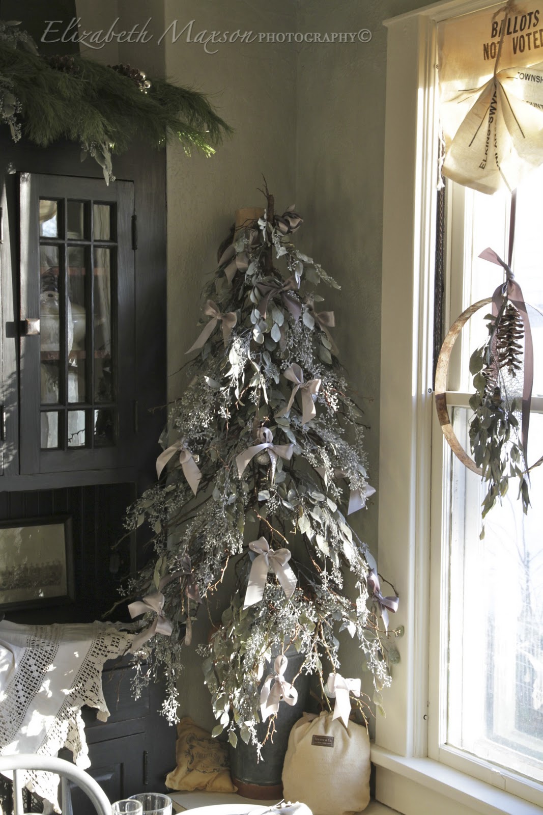 The Adventures of Elizabeth: The Decor Retires, but the Spirit Remains