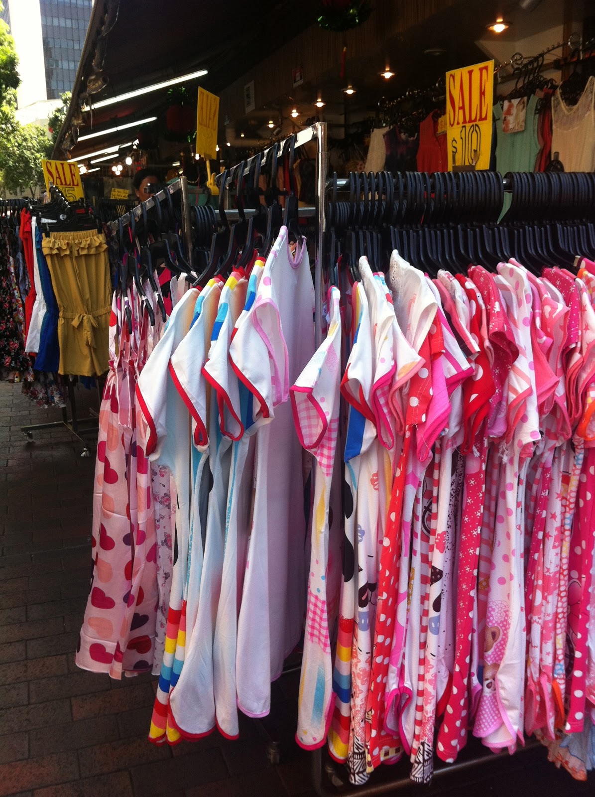 Osong Ligaw: Osong Ligaw goes to Bugis Street