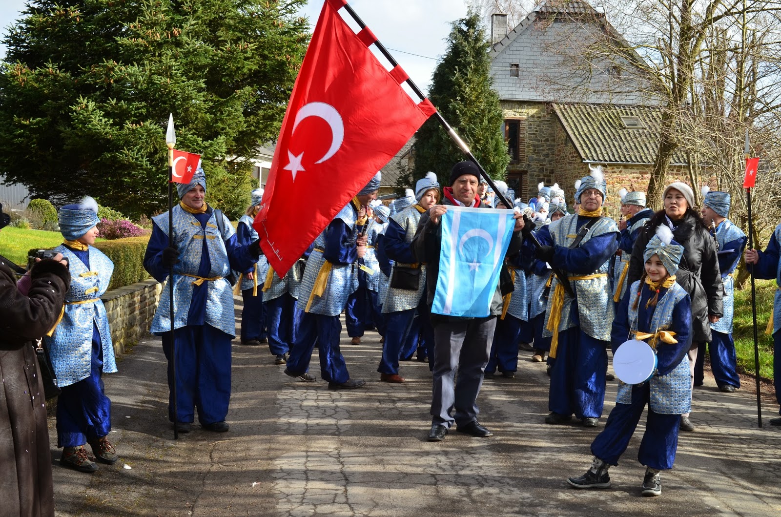 Turkmeneli Europe Friendships: BELÇİKA : FAYMONVILLE KARNAVAL'INDA ...