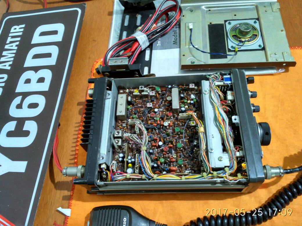 BANDA RADIO: TRIO KENWOOD TR 9030G seri 3050487