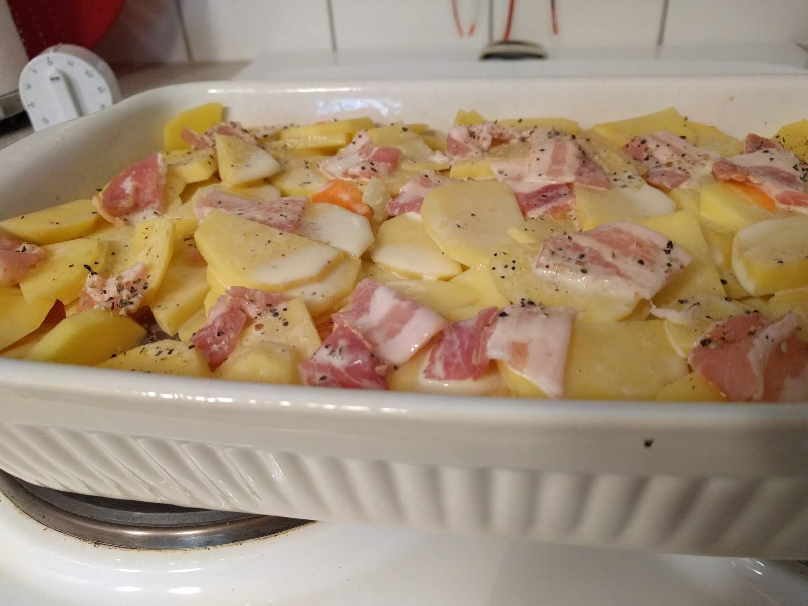 Hyvä Suomi-ruoka - arkeen ja juhlaan: Perinteinen lohilaatikko