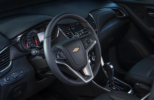 Chevrolet Tracker Midnight (2019) Precio, Motor, Medidas y Equipamiento ...