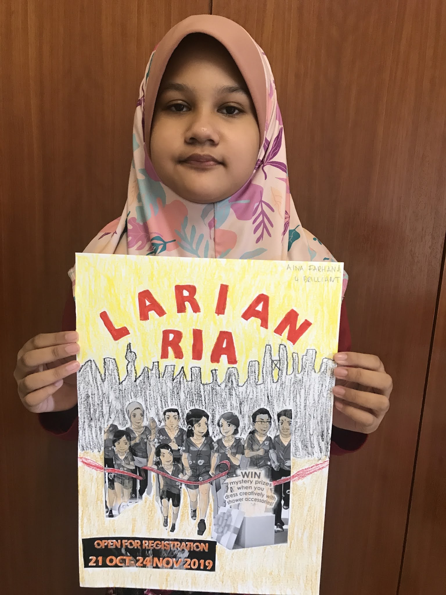manik suci: poster larian ria pendidikan seni
