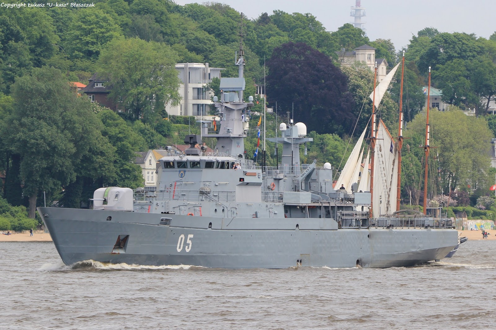 W obiektywie shipspottera czyli z migawką nad portową sadzawką: Z cyklu ...