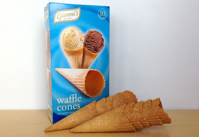 VEGANOO Vegan Reviews: Budget Vegan: Giannis Ice Cream Cones at Aldi