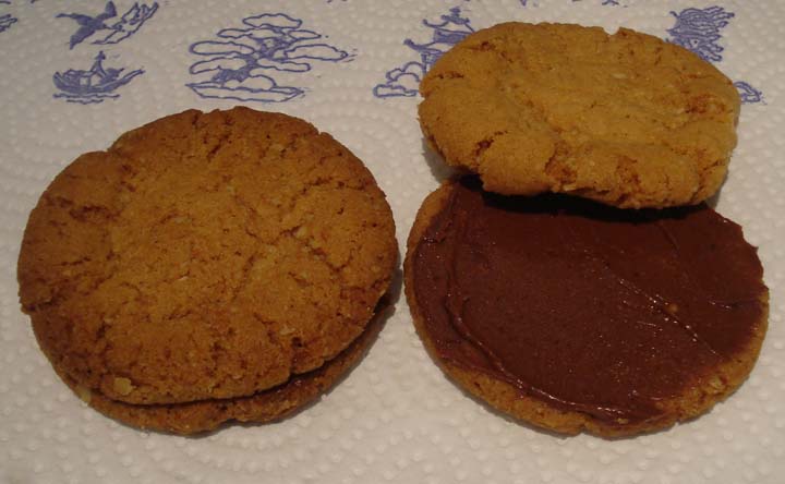 FOODEE: Gypsy Creams with Chocolate Cream Filling - Biscuits/Cookies ...