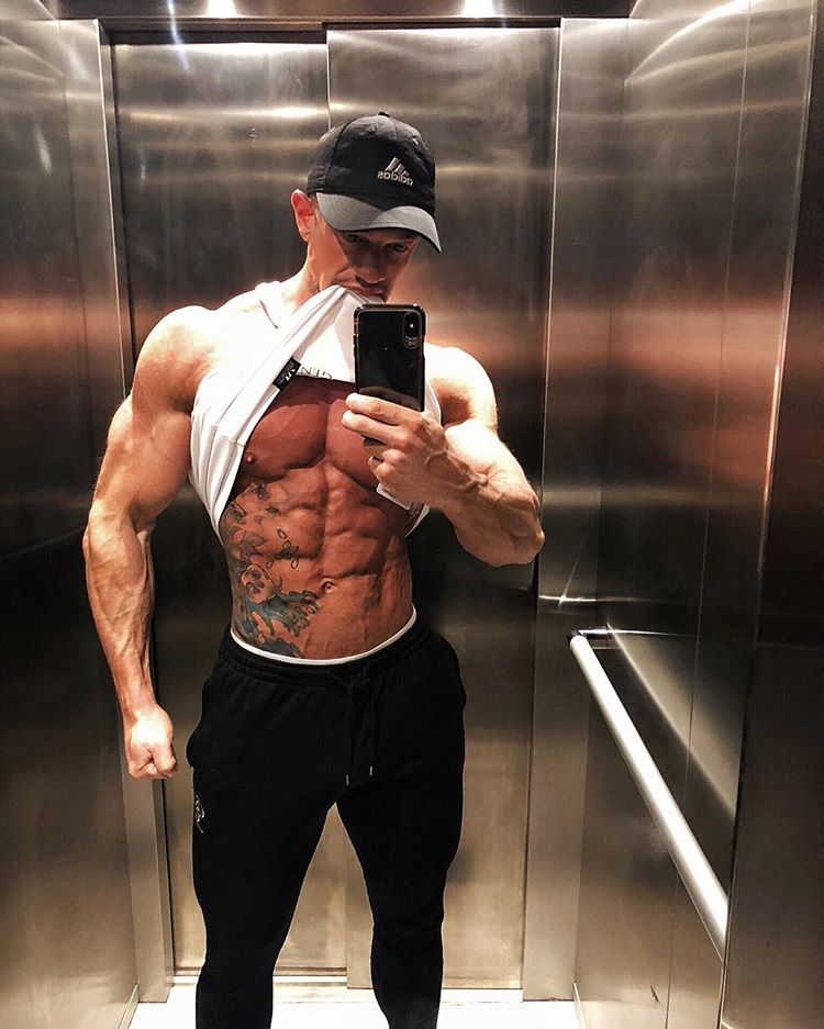 Muscle, Muscle, Muscle: Charlie London 4