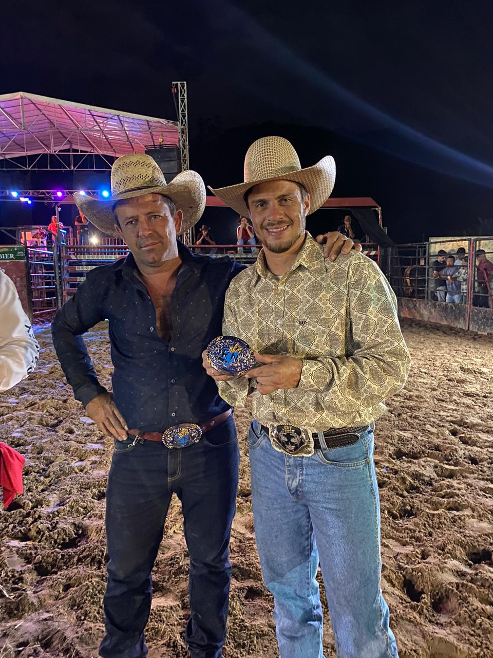 PASSA QUATRO RODEIO FEST LOTOU PARQUE DE EXPOSIÇÕES E MANTÉM TRADIÇÃO ...