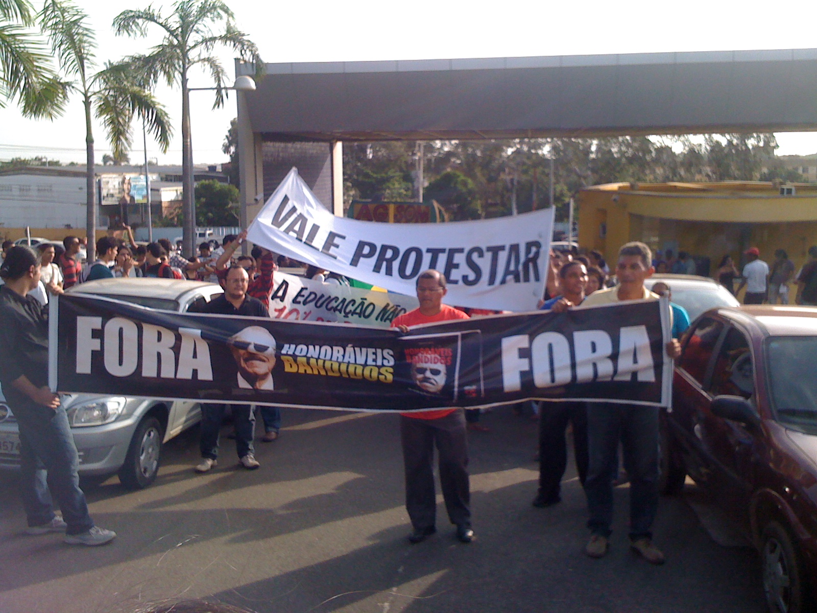 Rosengana Sarney: Movimento Fora Roseana Sarney toma conta da ...