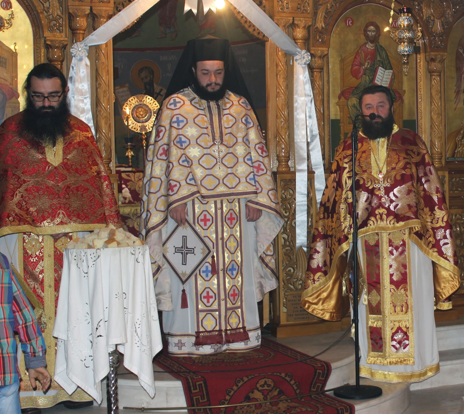 Άγιος Νεκτάριος Κρέντης. Άγραφα | Ευρυτανία | Καρπενήσι: Με λαμπρότητα ...