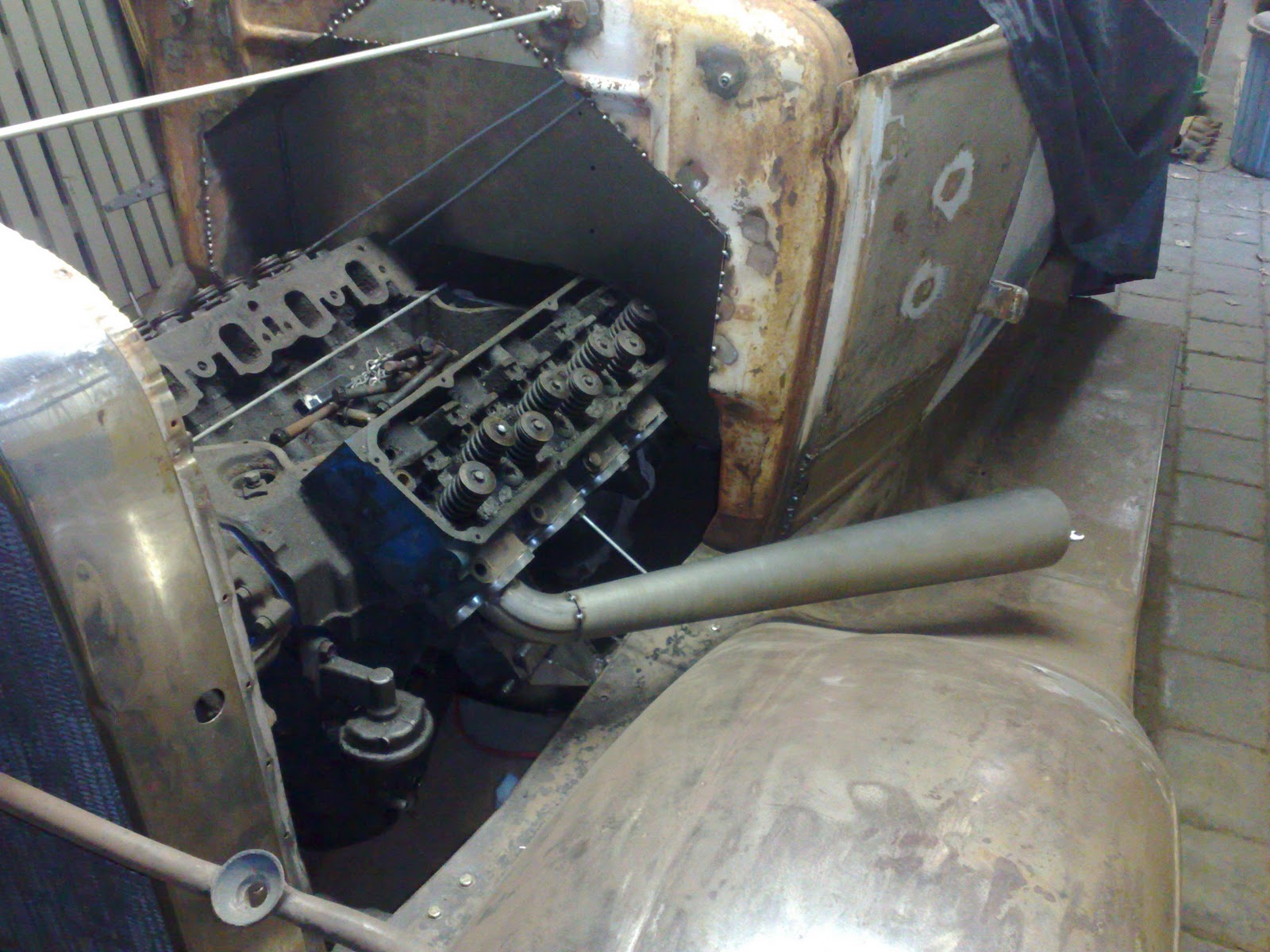 1930 Ford Model A Coupe build up: Lake Pipes...12/02/11