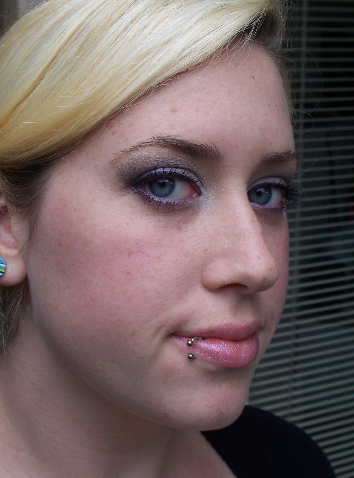 Scarabs Creation: Evil Shades look 2 + Zoya Marley + Too Faced Violet Vapor