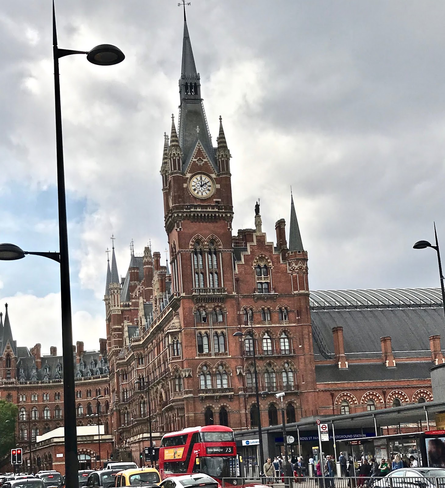 DriveByCuriosity: Architecture: Admiring London`s Gothic Revival