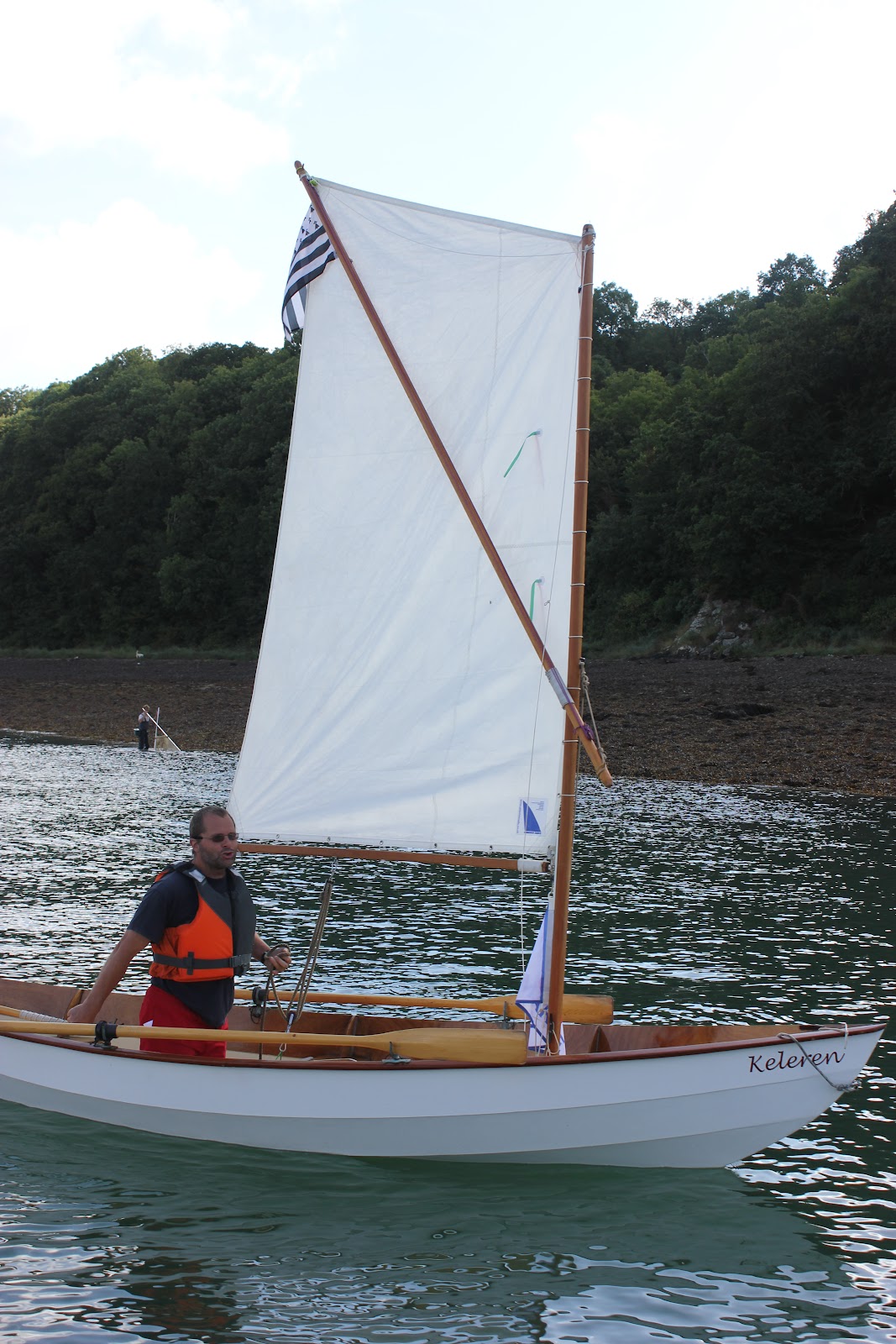 Simple Sailing Low Cost Cruising: Flat Bottomed Boats