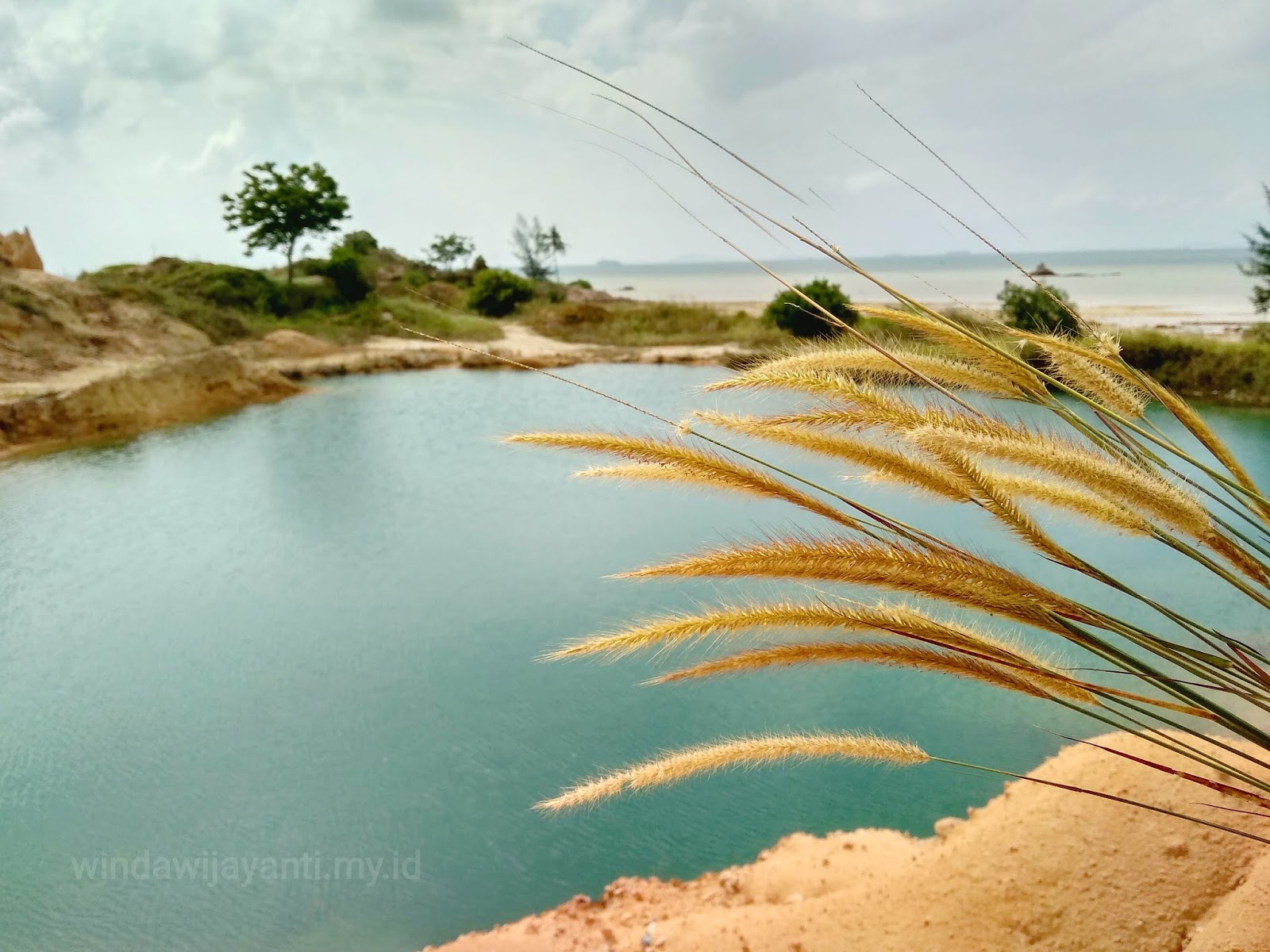 Wisata Gratis Danau Tosca Nongsa Batam - Winda Wijayanti