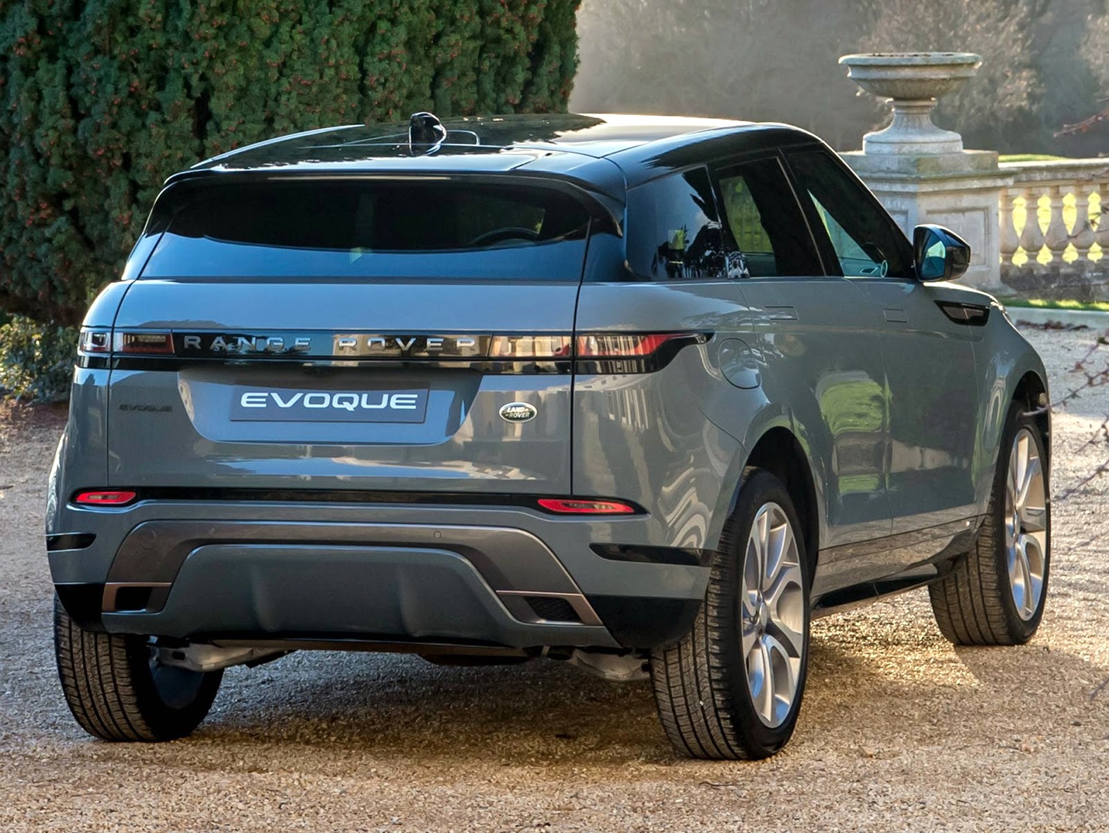 Novo Evoque R-Dynamic 2020 Flex: preço R$ 281.600