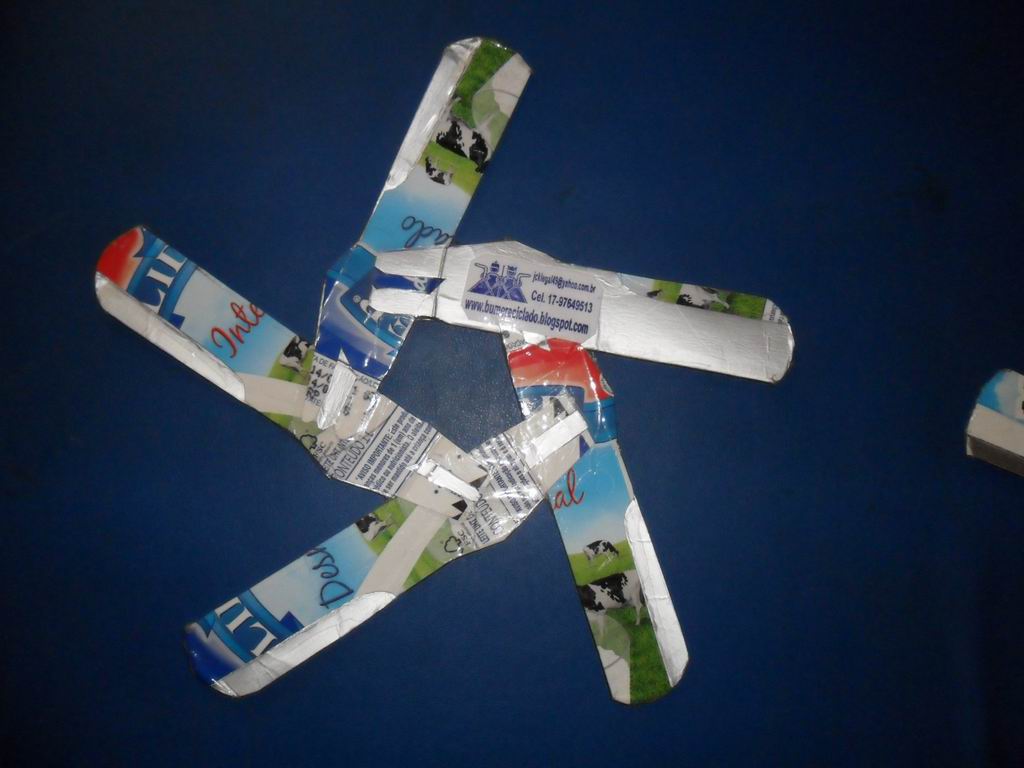 Bumerangue de Papel: Modelos atuais de bumerangue de papel