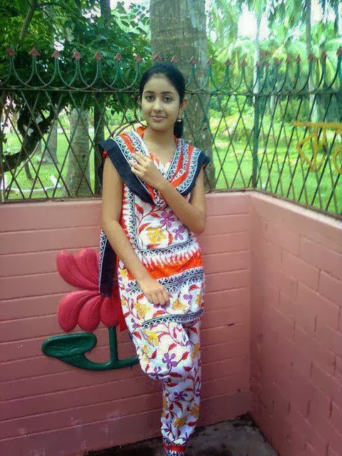 Pakistani Girls Pakistani Cute College Girls 3943