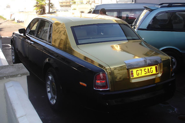 Gold Rolls Royce Phantom | Automobile For Life