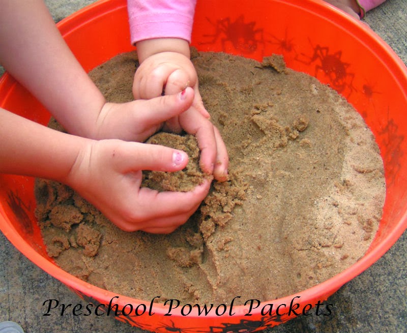 Q is for Quicksand Sensory Science Play | Preschool Powol Packets