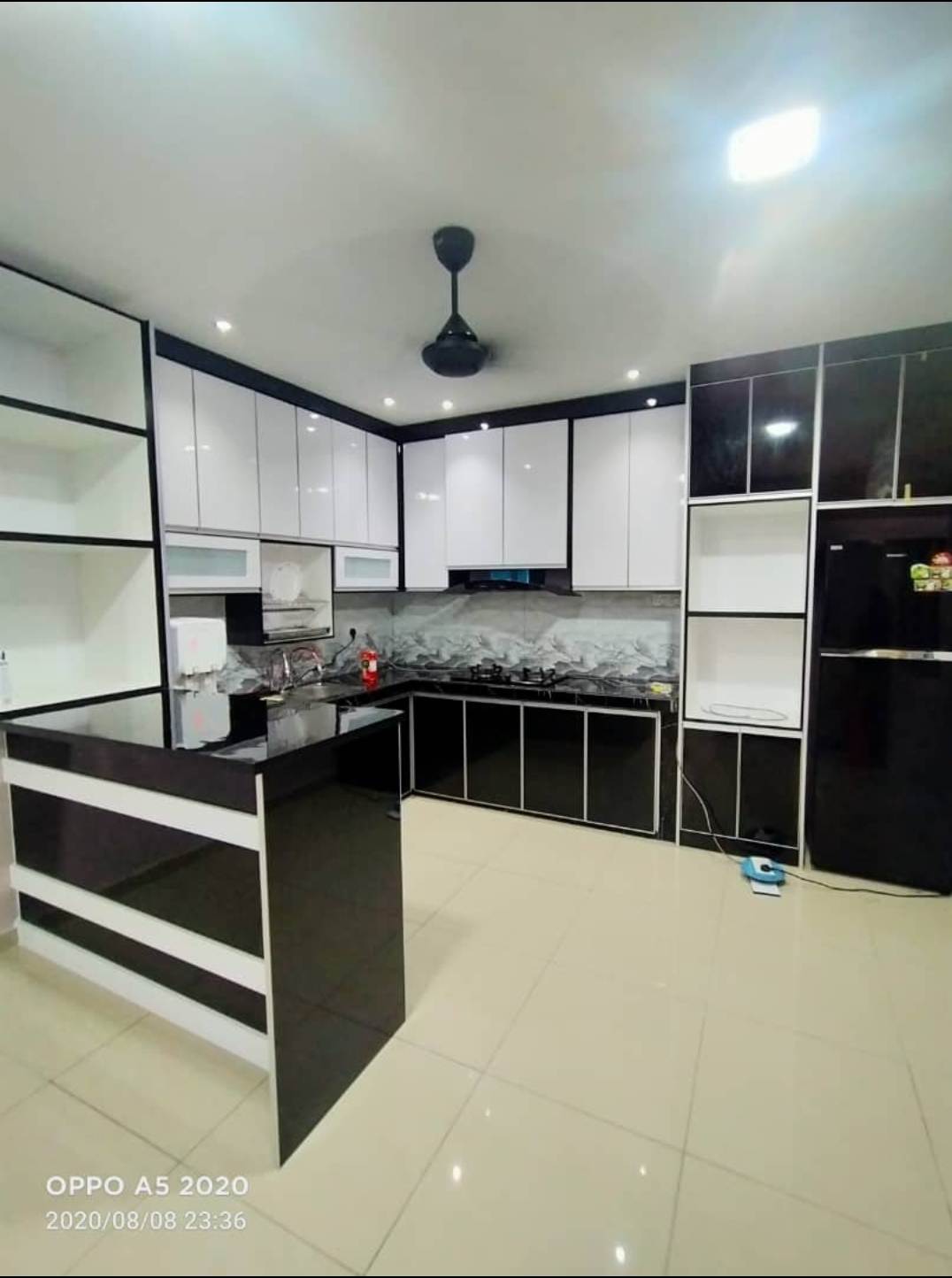 Yuza interior cabinet & renovation: KABINET DAPUR MODEN DAN TERKINI
