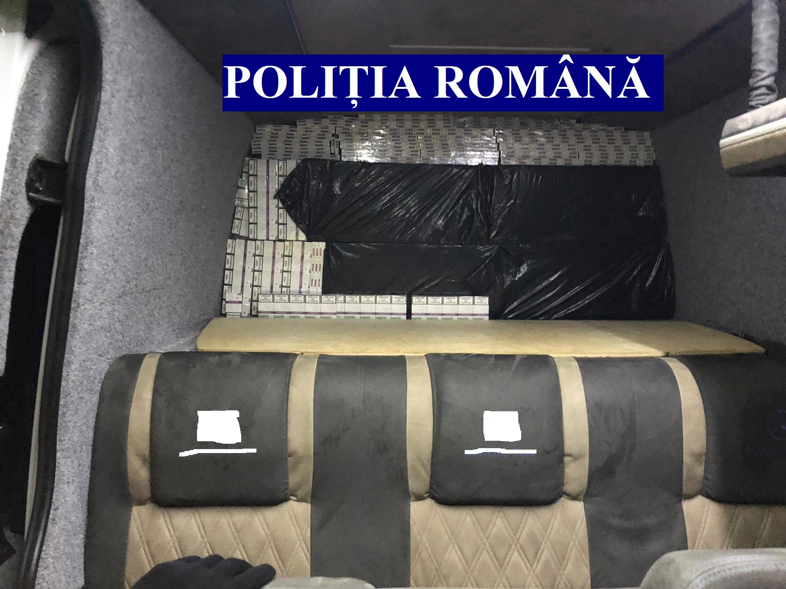 FOTO Sucevean reținut în arestul IPJ Bacău după ce polițiștii i-au ...