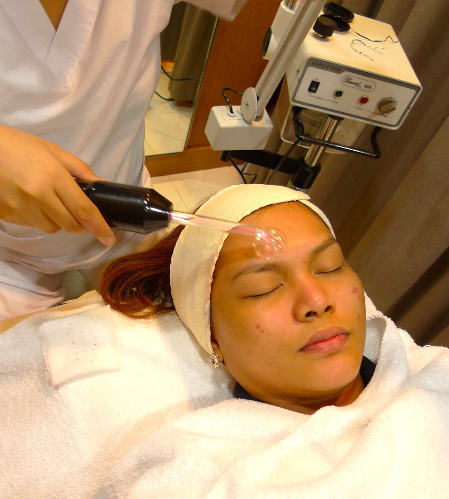 Trying out the Advanced Acne Solution Facial at Bench Skin Expert