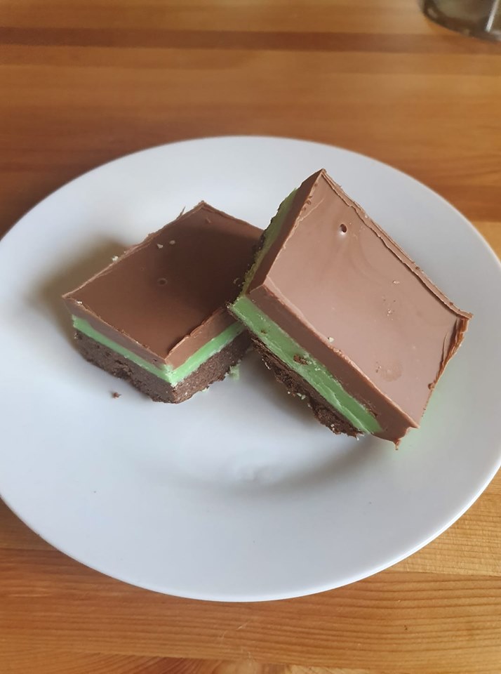 Choc-peppermint slice
