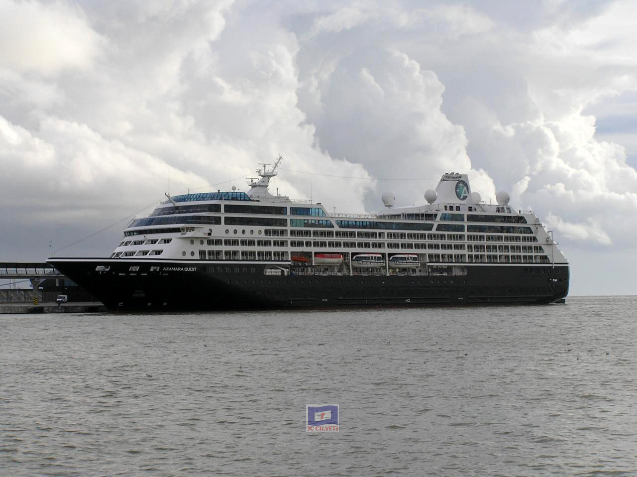 Málaga Marítima: Nueva imagen del buque de crucero AZAMARA QUEST