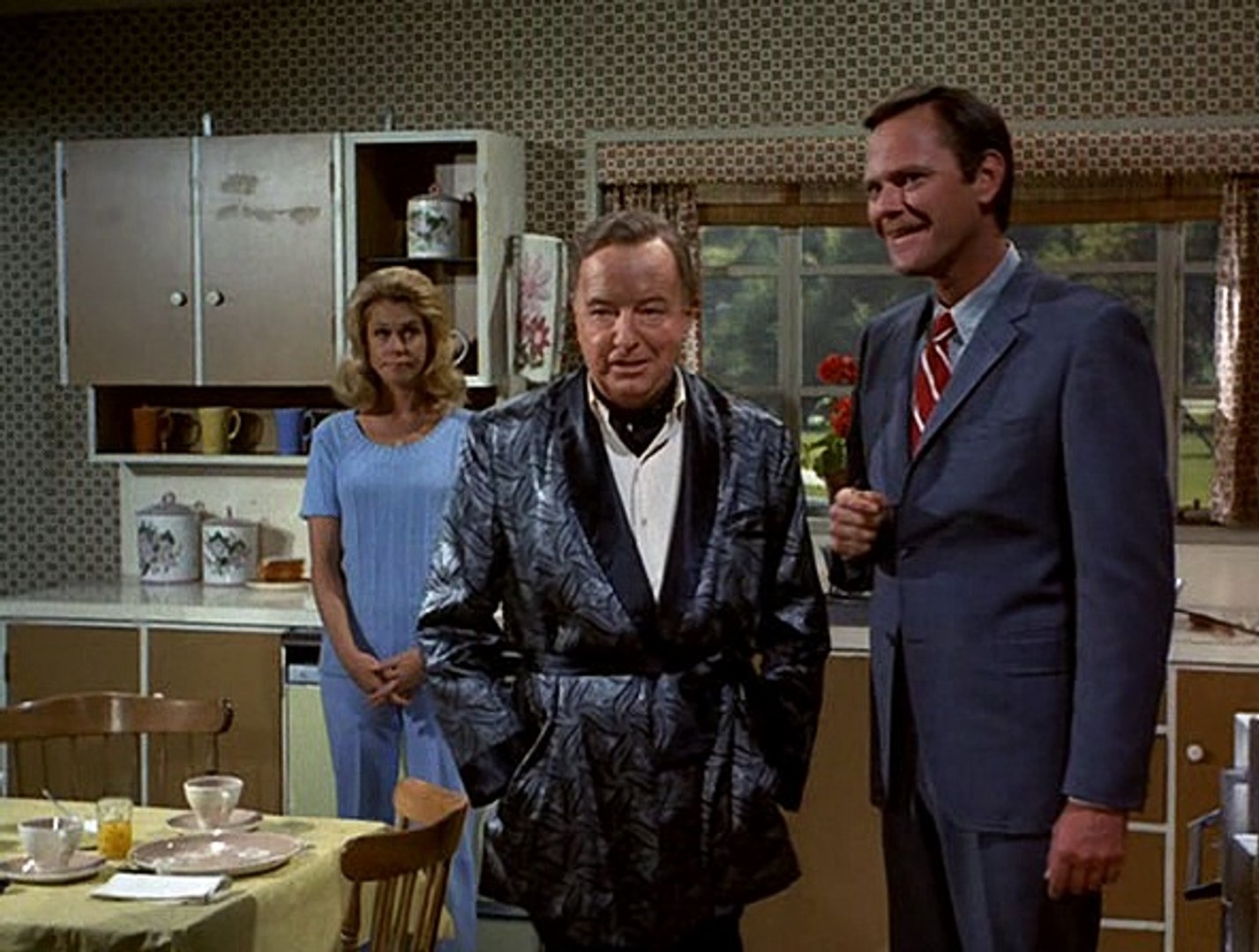 Benjamonster's TV: EPISODE GUIDES: Bewitched Season Six