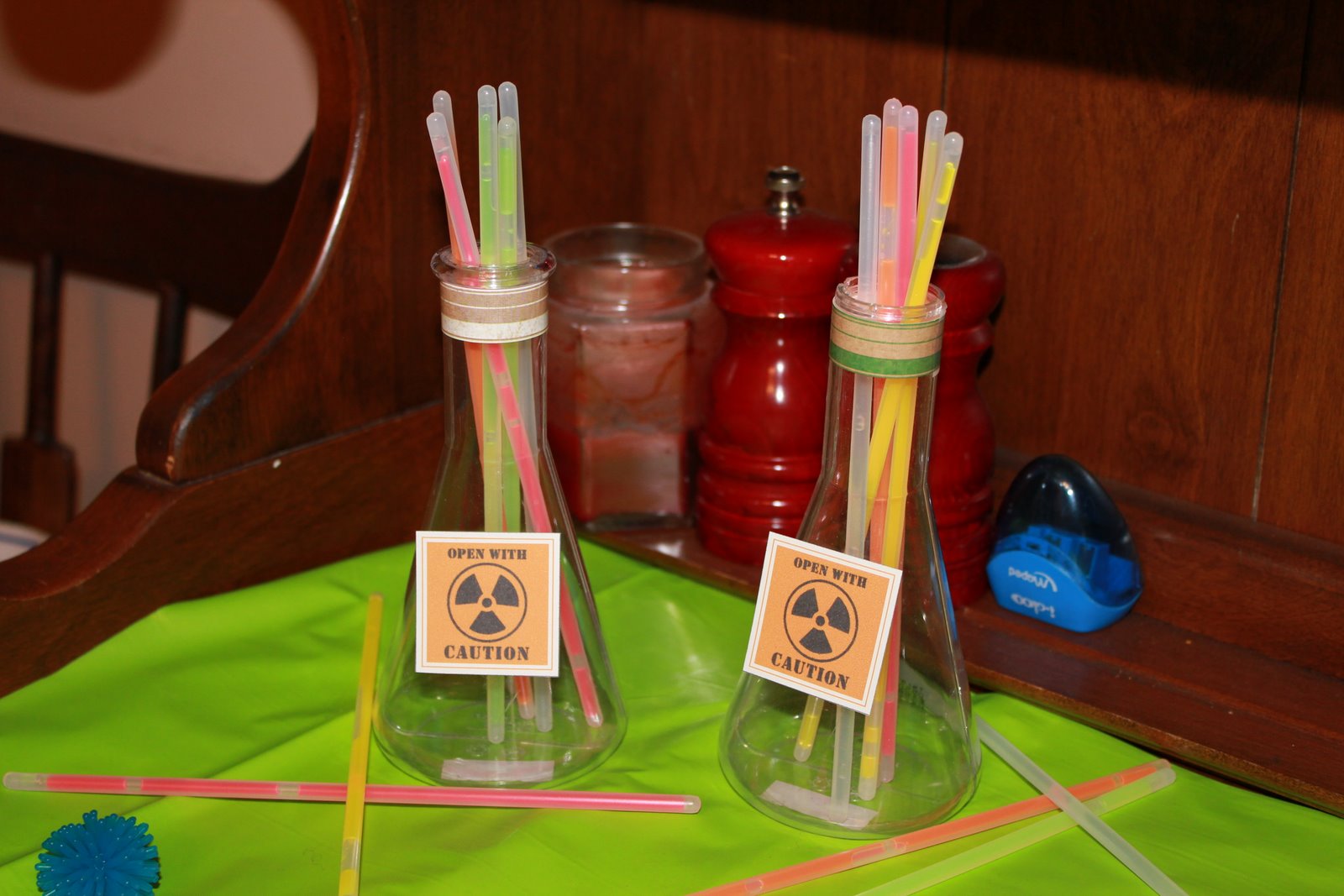 THE MUDDY PRINCESS: Science Birthday Party