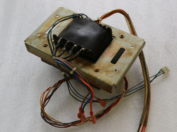 BugWorkShop - 甲蟲工作室: 安捷倫（Agilent）E3632A 直流電源供應器 - 拆解（二）