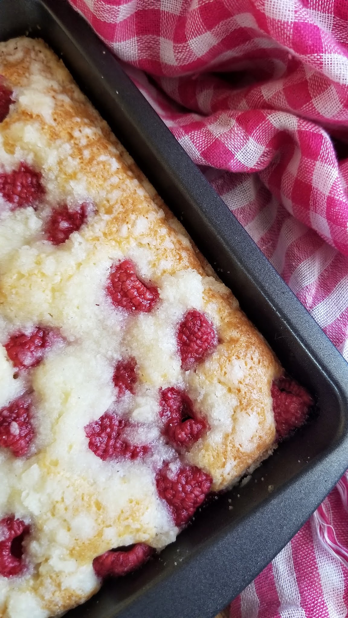 Hot and Cold Running Mom - Just my Stuff: Raspberry Crumb Coffee Cake