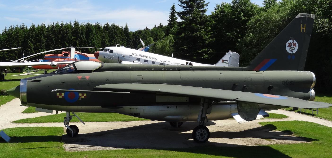 Plastic Models on the Internet: Aircraft walkaround vol.25 : English ...