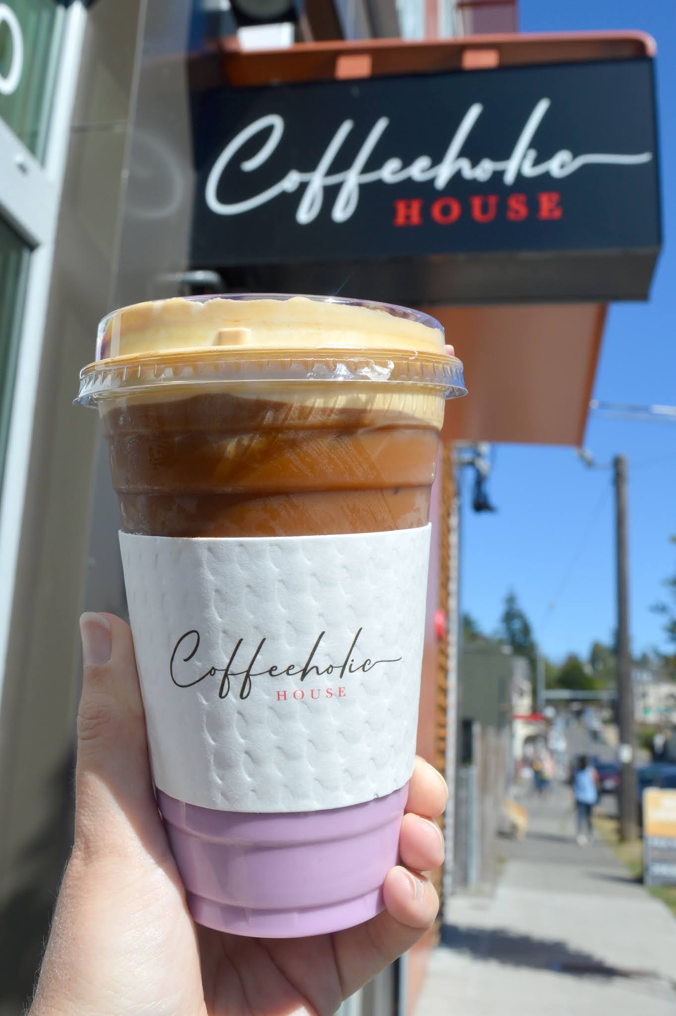 Trying a Ube Latte at Coffeeholic House