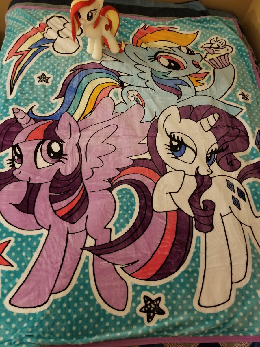 Store Finds: Mash Mallows, Brand New FiM Sets & More! | MLP Merch