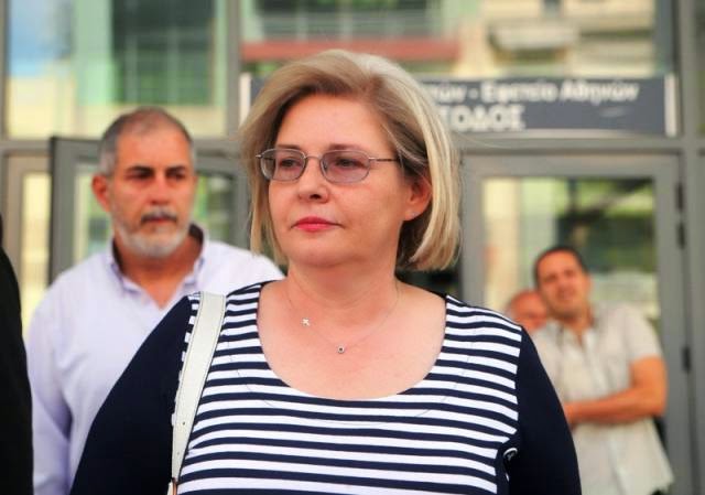ΤΩΡΑ... ΣΕ ΚΑΤ' ΟΙΚΟΝ ΠΕΡΙΟΡΙΣΜΟ Η ΕΛΕΝΗ ΖΑΡΟΥΛΙΑ...!!! ΧΡΥΣΗ ΑΥΓΗ ...