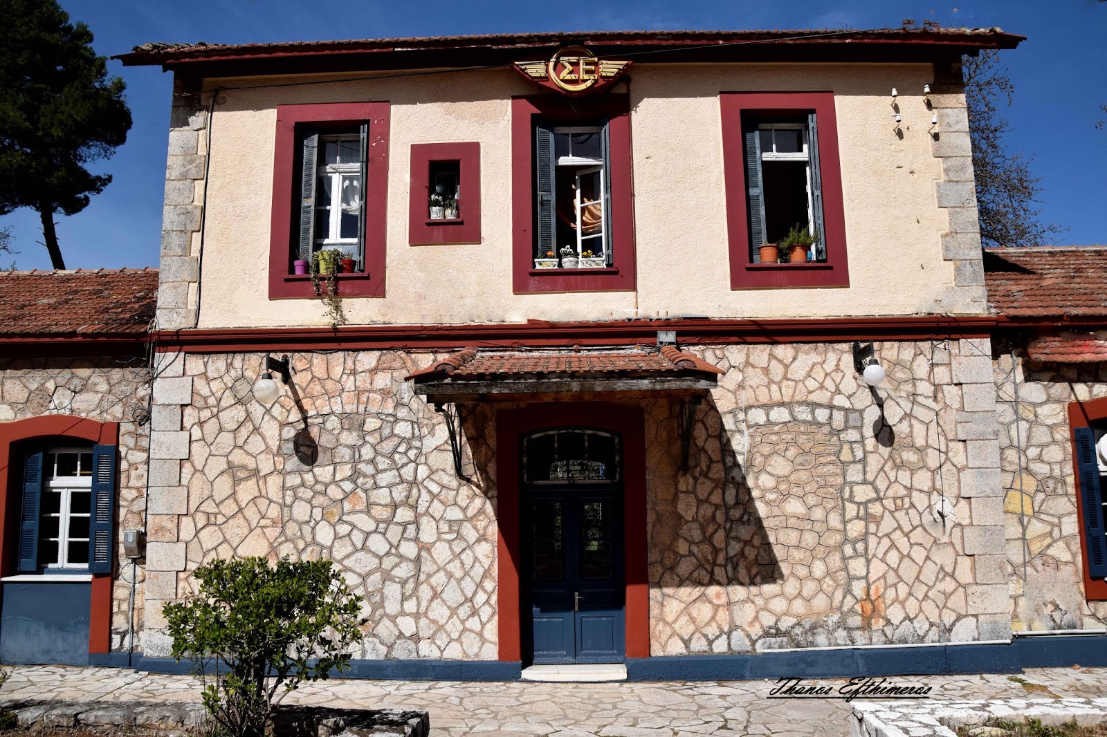 ΠΟΛΙΤΙΣΤΙΚΗ ΣΥΝΗΘΕΙΑ: ΤΑΞΙΔΙ ΣΤΑ ΜΑΓΕΥΤΙΚΑ ΚΑΛΑΒΡΥΤΑ