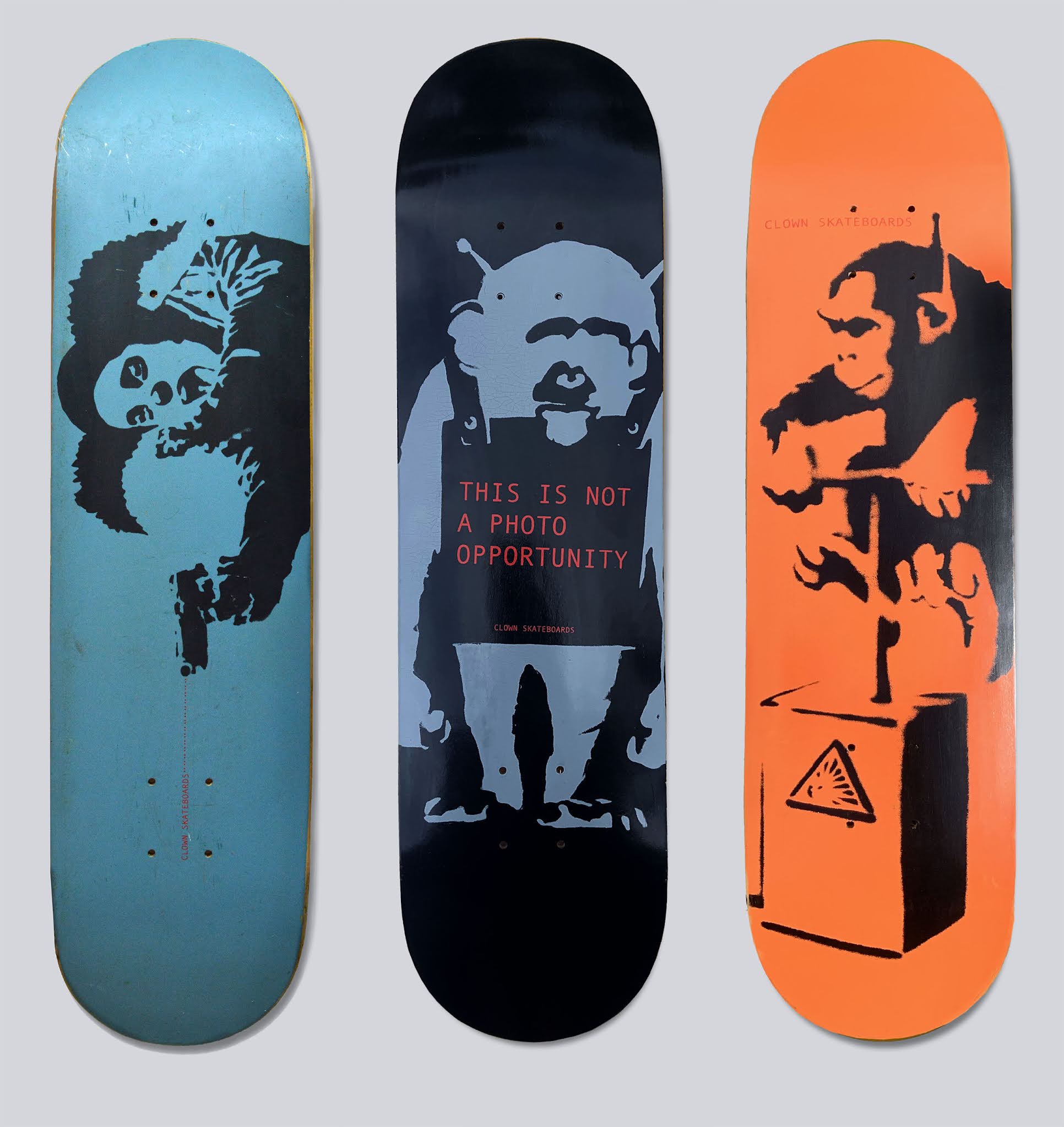 The Secret Garden: El logo diseñado por Banksy | Clown Skateboards