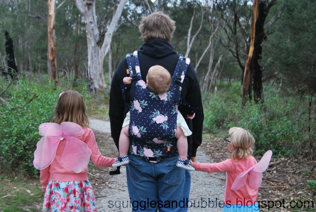 Squiggles and Bubbles: Bushwalking with Kids {Fairy Doors}