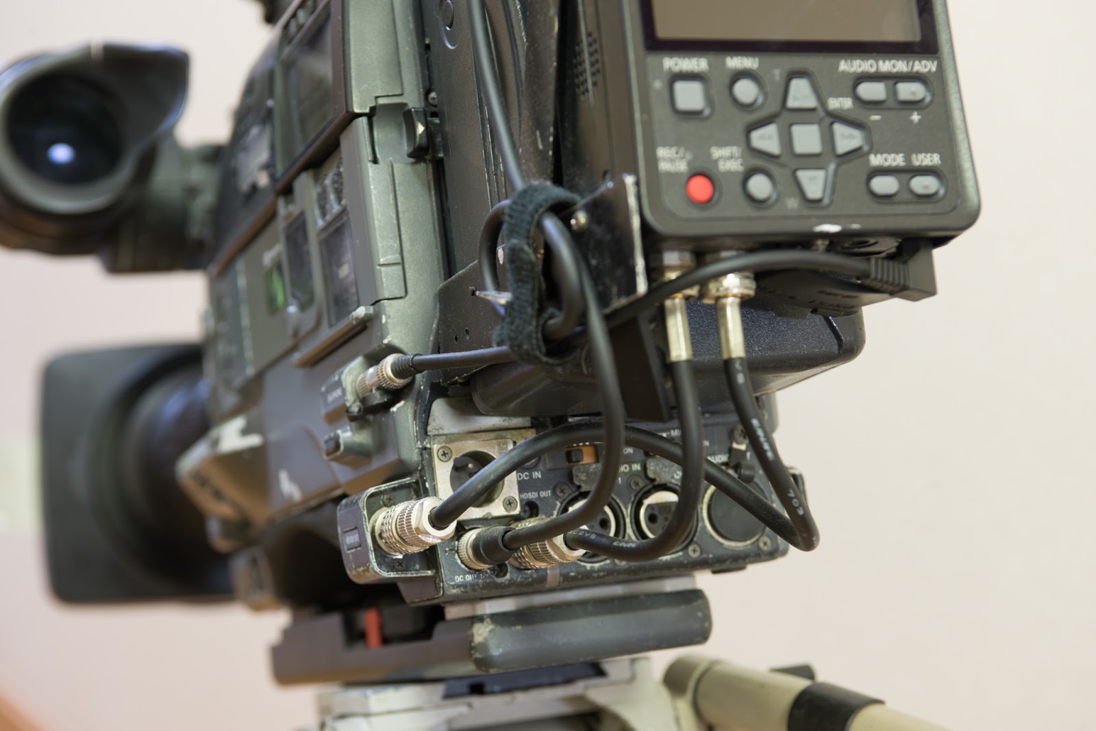 とりあえずコーヒーでも。: SONY HDW-750 テープレス化計画