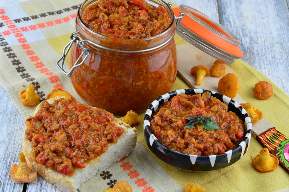 Zacusca de ciuperci - CAIETUL CU RETETE